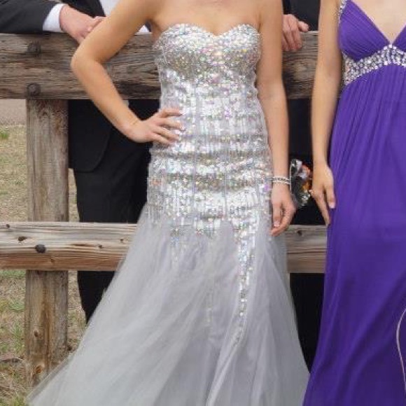 Sean Collection | Dresses | Beautiful Sean Collection Silver Prom Dress ...